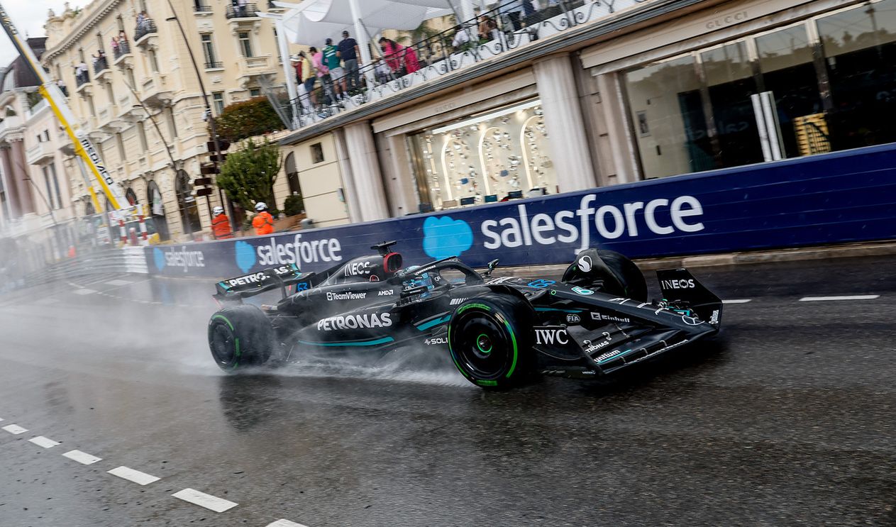 Russell wyładował swoją frustrację. Uspokajał go sam szef Mercedesa