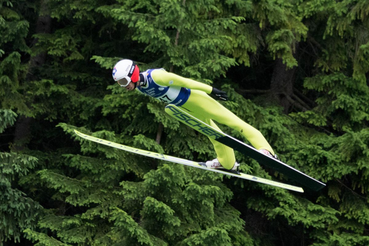 Kamil Stoch otarł się o podium. Niemiec zaskoczył Austriaków
