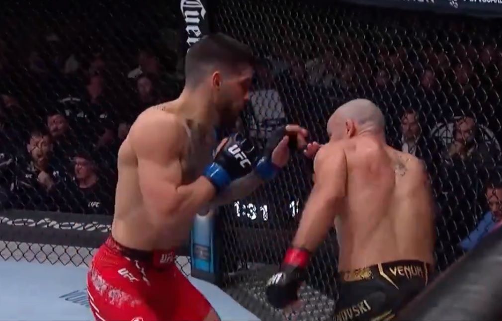 Nokaut w 2. rundzie! Gruzin nowym mistrzem UFC