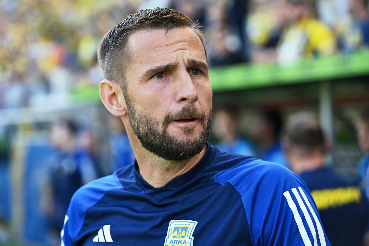 Od Ekstraklasy dzielił ich punkt. Trener Arki zwrócił się z apelem do ...