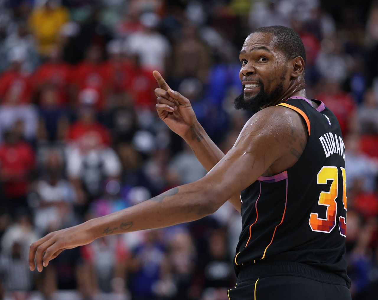 Szalony dzień w NBA. Grały wszystkie drużyny. Oto powód