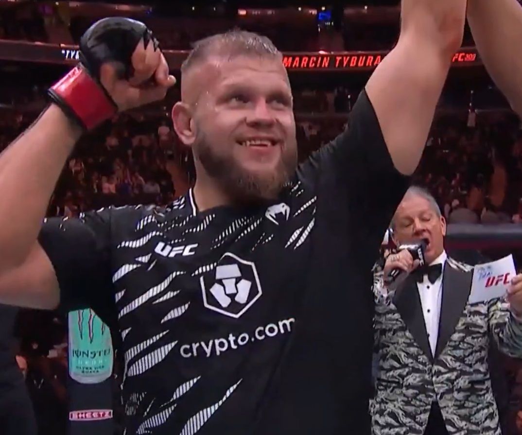 Co zrobił Polak w UFC?! Musieli przerwać walkę