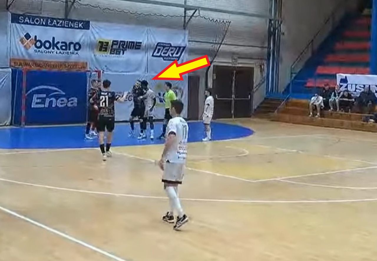 Skandal w polskiej lidze. Ugryzł rywala. "Co tu się dzieje?!"