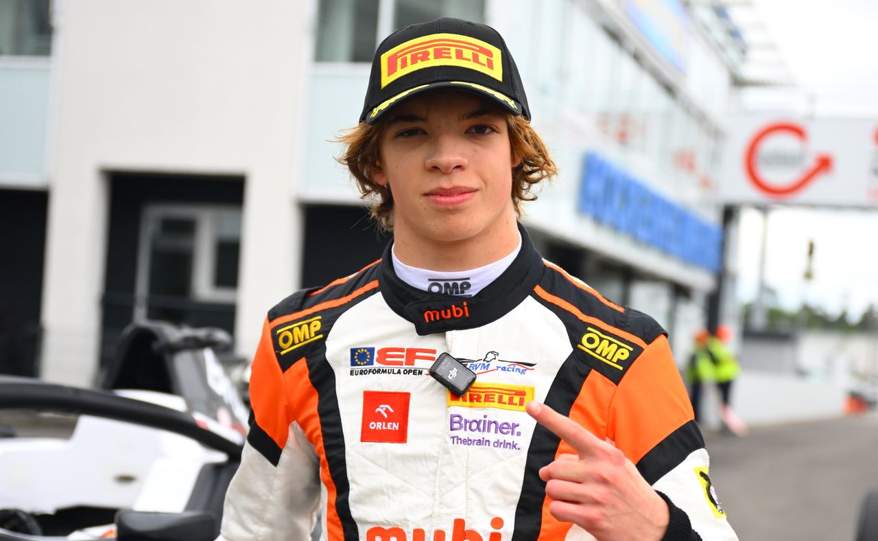 Trudna przeprawa Kucharczyka w Niemczech. Wygrane kwalifikacje nic nie dały