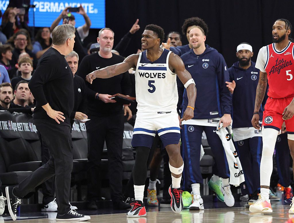 Jokić to za mało, Nuggets znów nie dali rady. Hit dnia dla Timberwolves