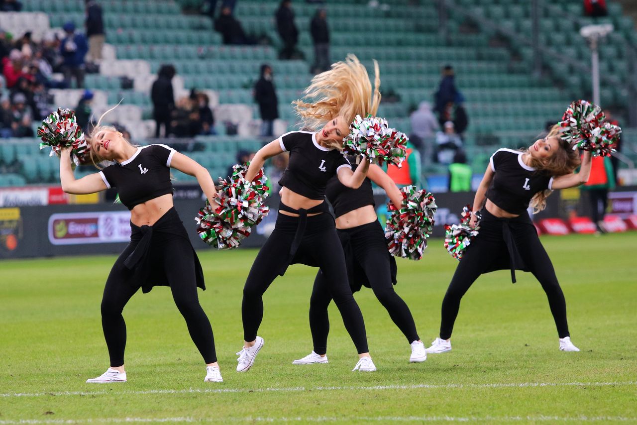 Cheer Angels Cheerleading Academy na meczu Legia Warszawa - Miedź ...