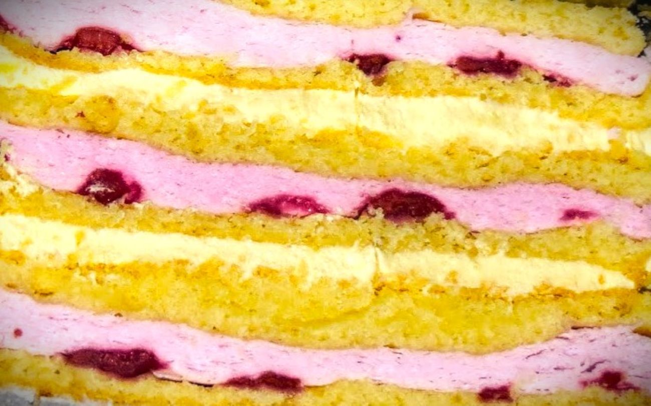 Meringue cake: A timeless treat that captivates the senses