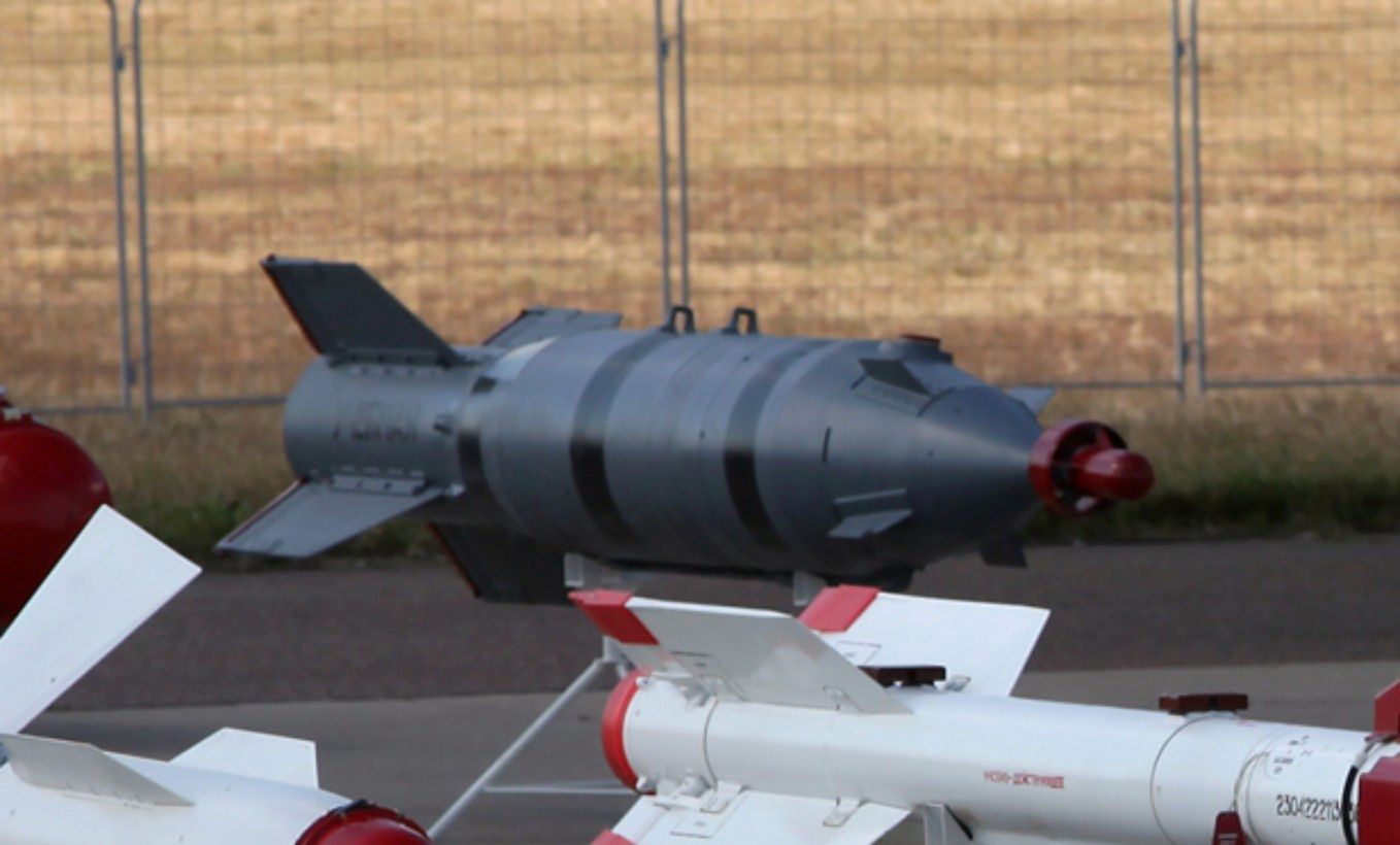 Ukraine's experimental weapon downs Russian KAB bomb