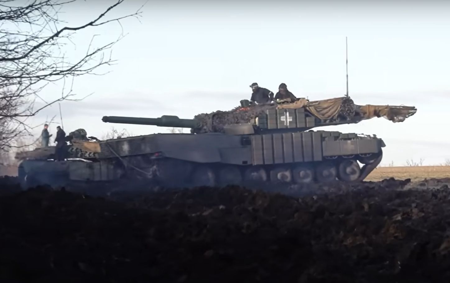 Leopard 2A4 tanks: Ukrainian troops praise mobility and firepower