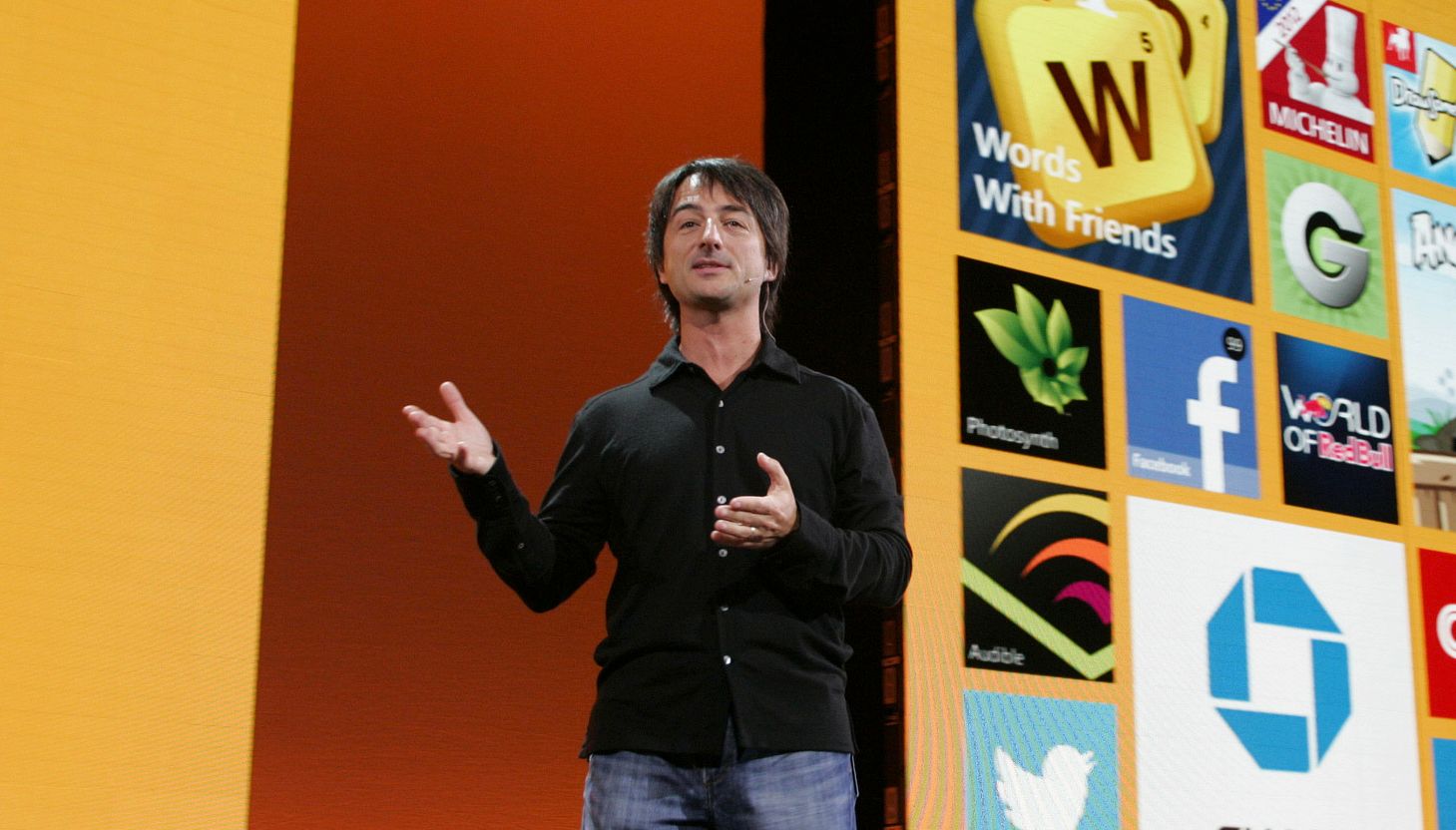 Joe Belfiore tłumaczy się ze swojego Samsunga Galaxy S8