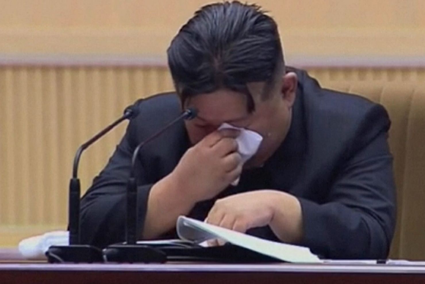 North Koreas Leader Breaks Down Urges Women To Boost Falling Birth Rates