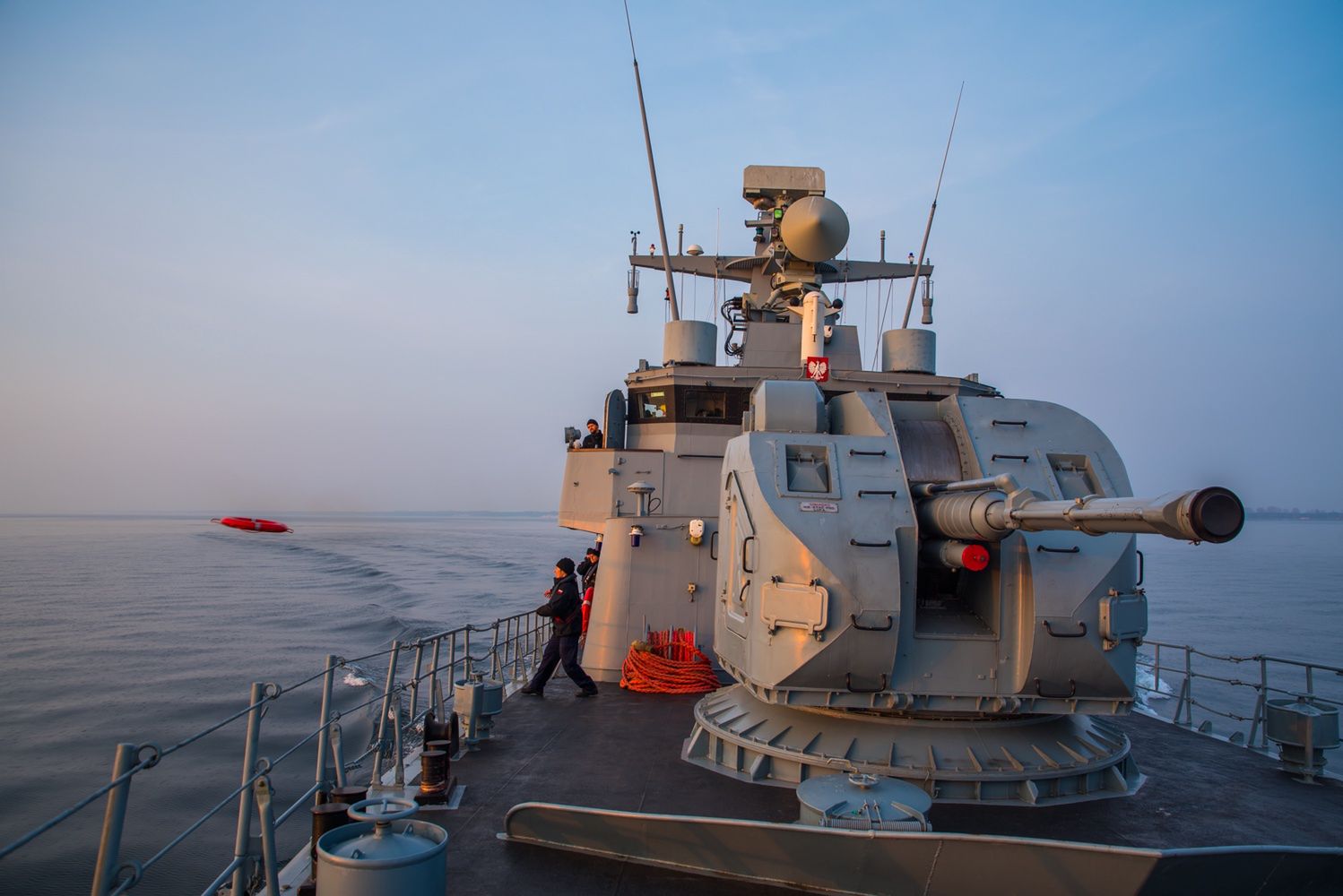 Okręty rakietowe w Zatoce Gdańskiej. ORP Orkan odpalił swoje działa