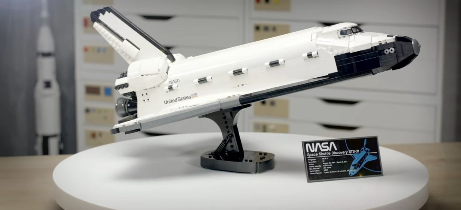 Lego przygotowało coś specjalnego. To prom Discovery i Kosmiczny ...