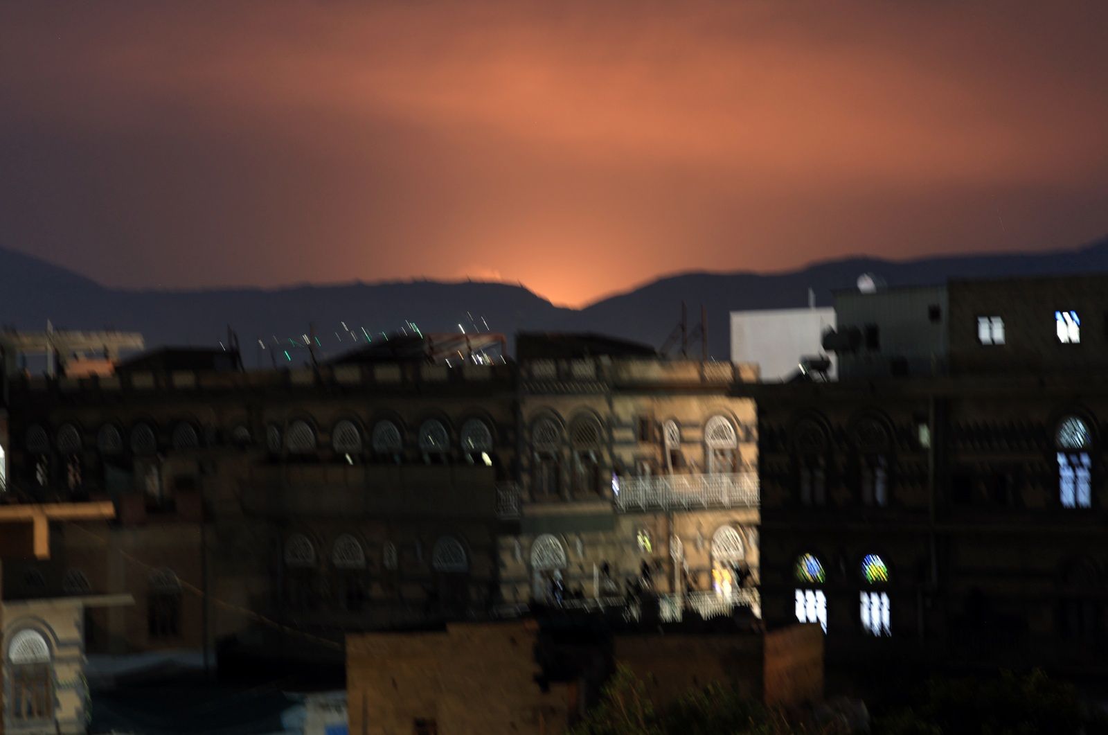 American airstrike in Yemen kills 5 as Houthi rockets target Israel