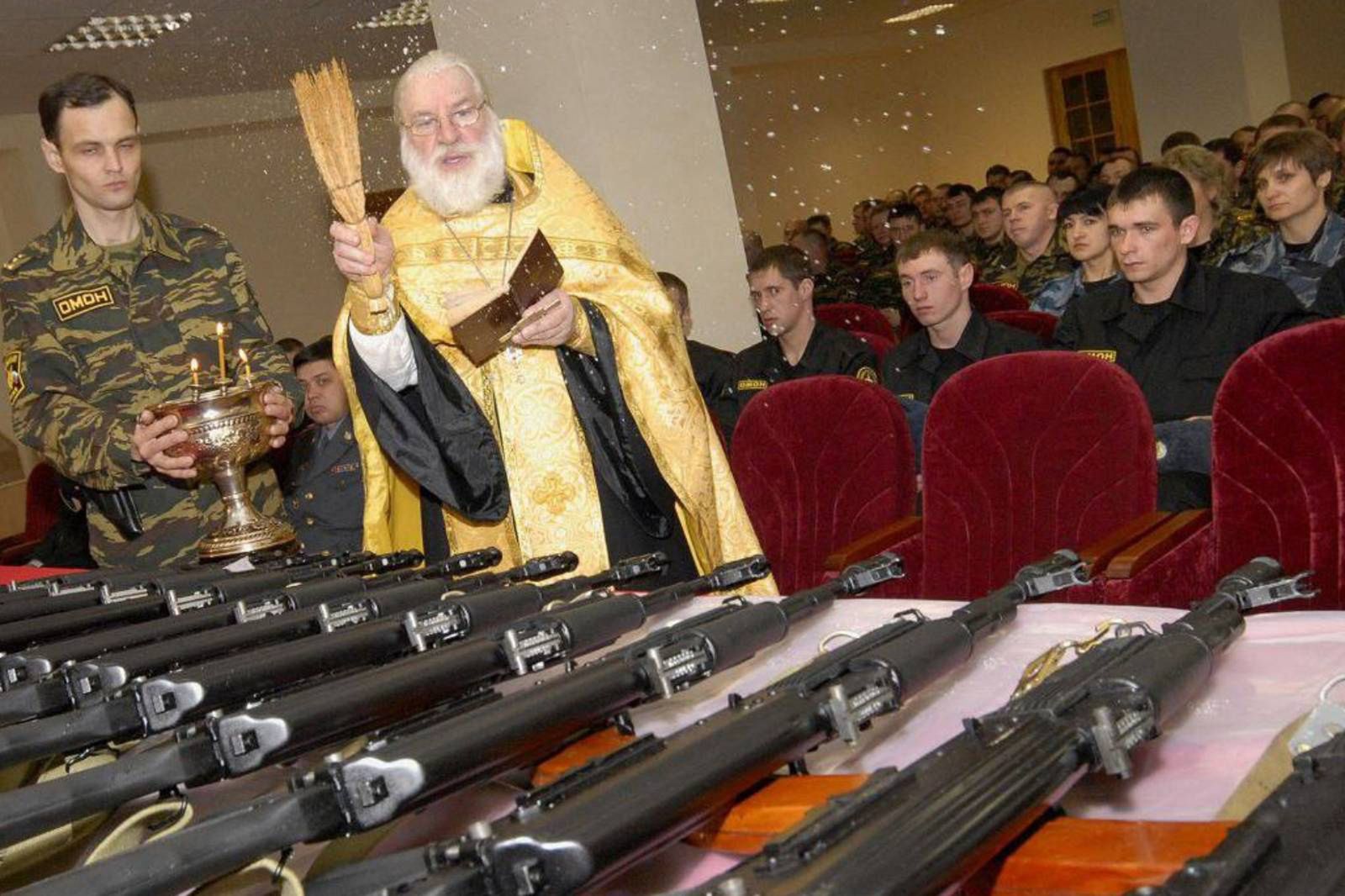 Russia is to send priests to the war front, aiming to boost morale and ...