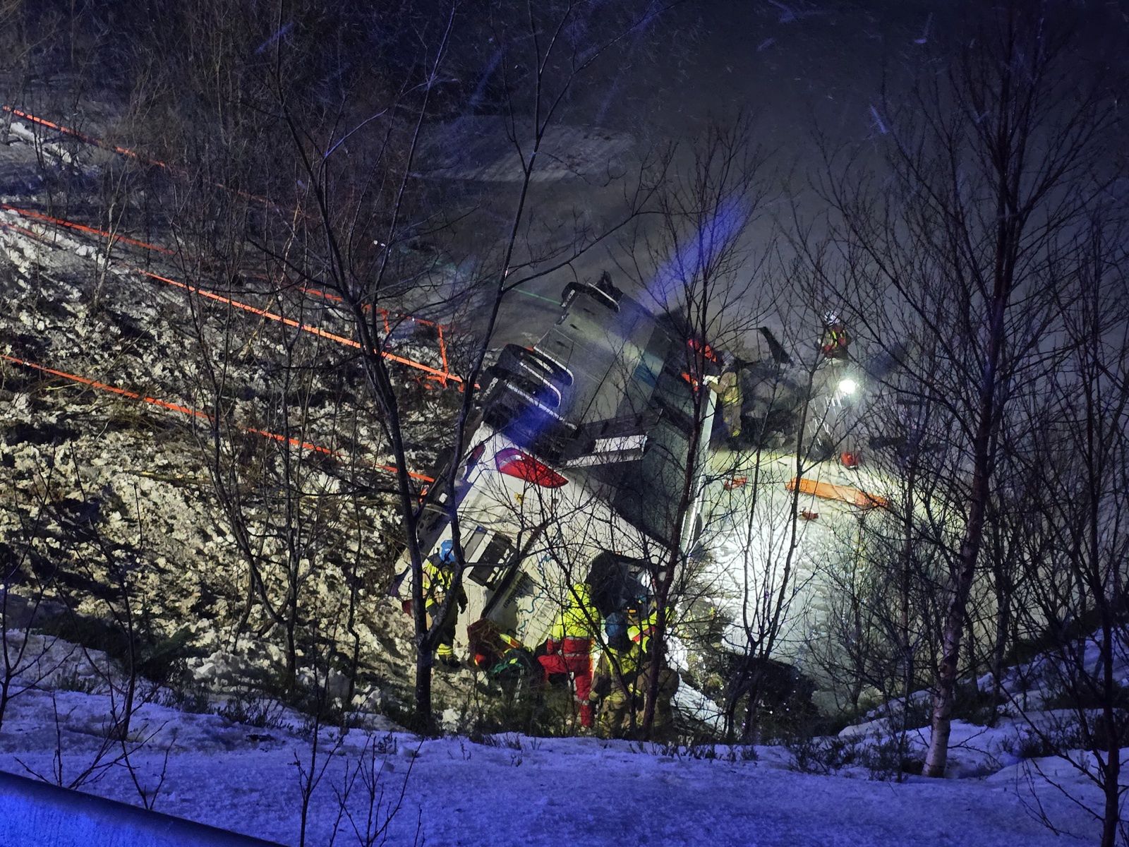 Norway bus crash: 3 dead, 4 critically injured in icy plunge