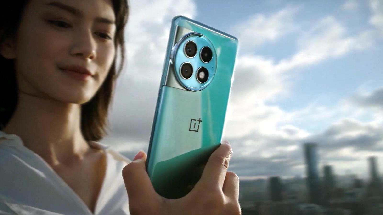 OnePlus 11T może wam zaimponować ilością RAM-u. Niektóre smartfony mają ...