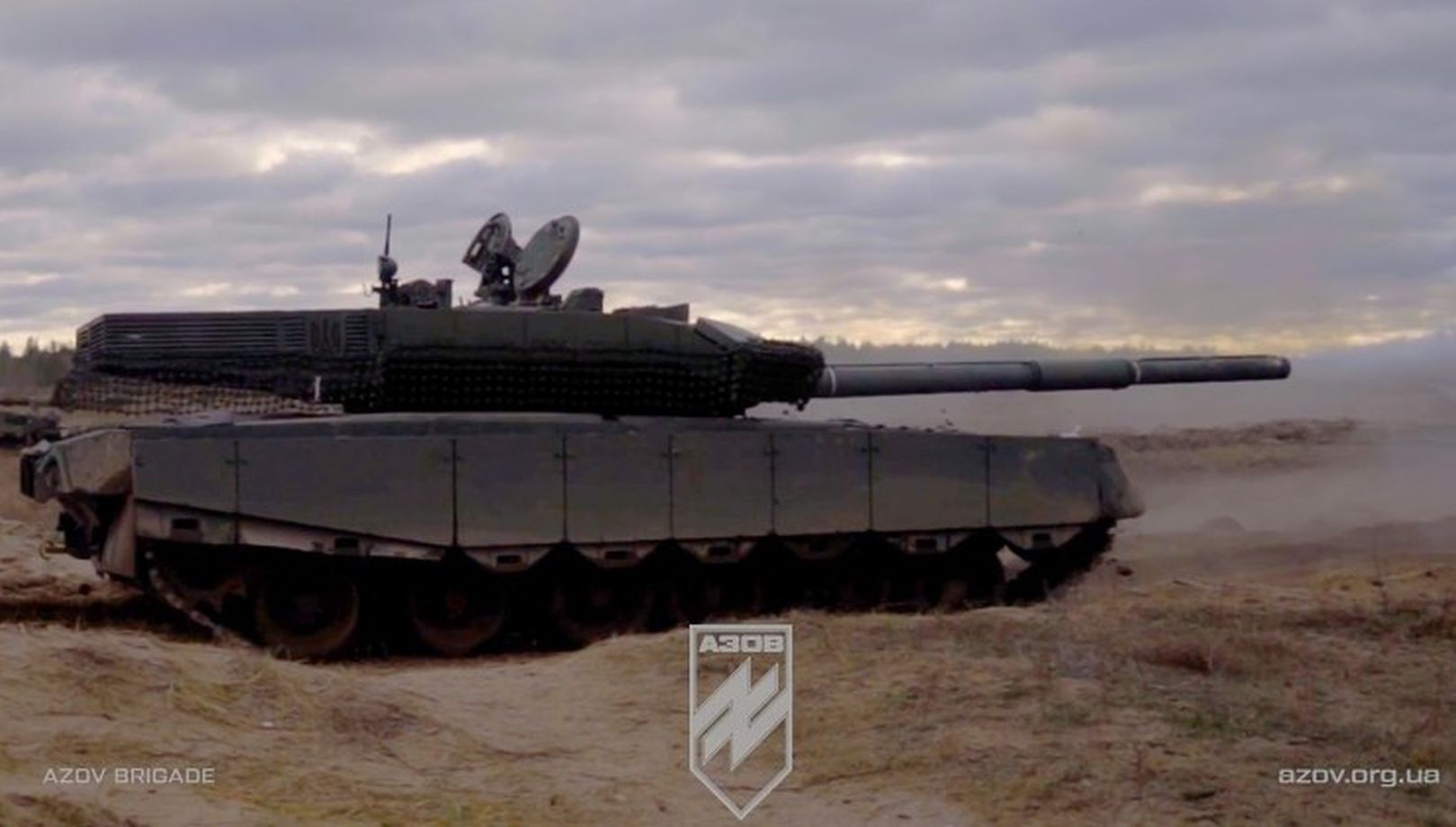 Ukrainian ingenuity: Hybrid tank from captured Russian parts