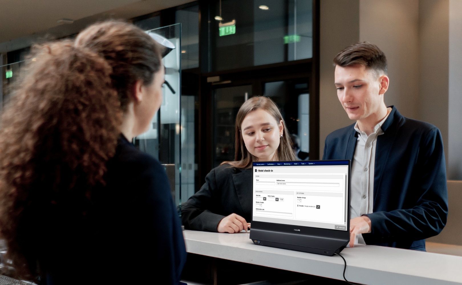Philips pokazał dwustronny monitor. Ten pomysł rzeczywiście ma sens
