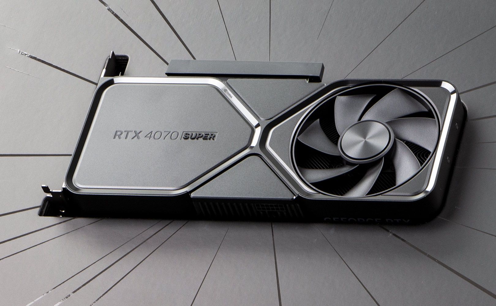 Nowy GeForce RTX 4070 jest Super! Czy to kolejny król opłacalności?
