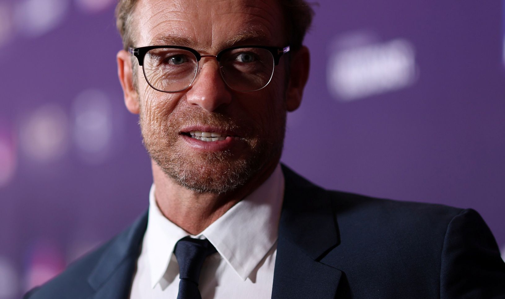 Simon Baker admits to drunk driving, skips court for surfing