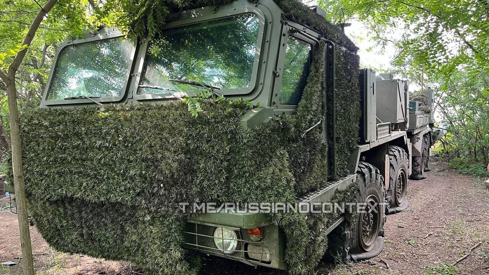 Ukraine's FPV drone takes out Russia's new 2S43 Malva Howitzer