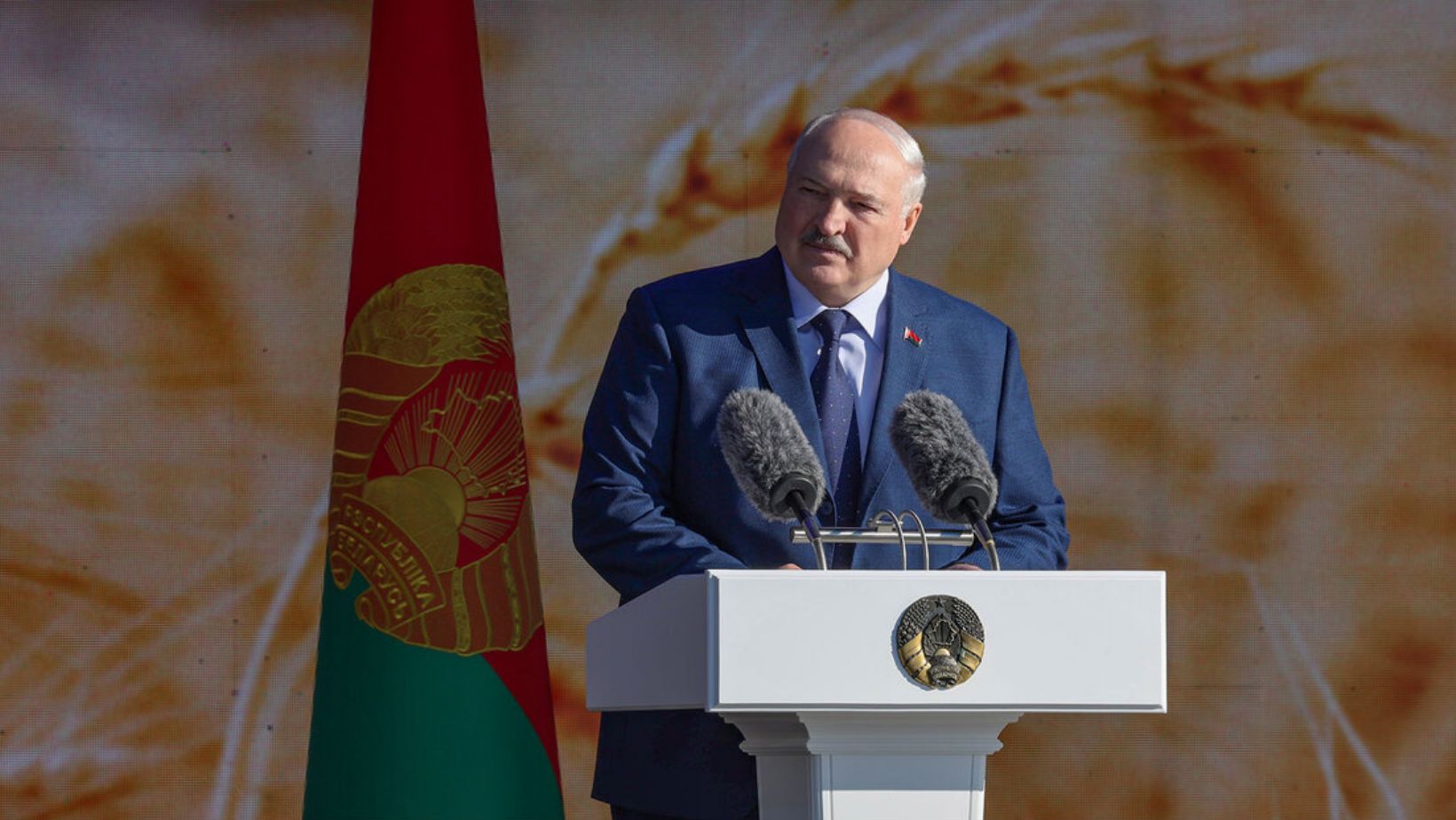Lukashenko's secretive talks spark intrigue over Western ties Lukashenko's secretive talks spark intrigue over Western ties