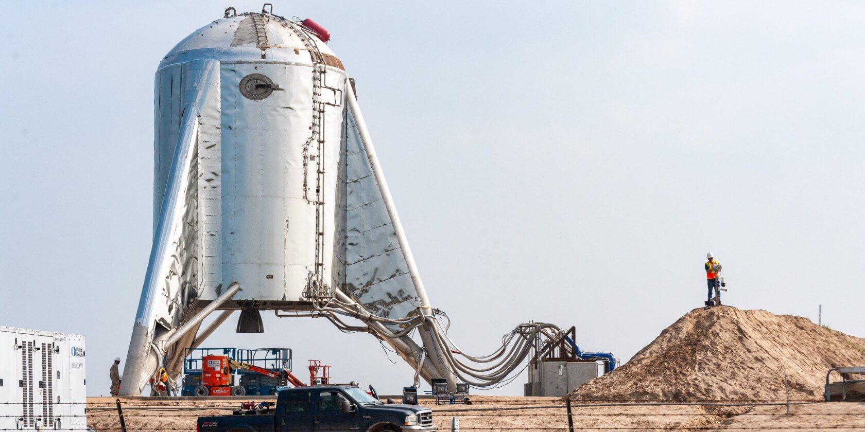 Elon Musk zapowiada testy Starhoppera. Znamy datę kolejnego skoku ...