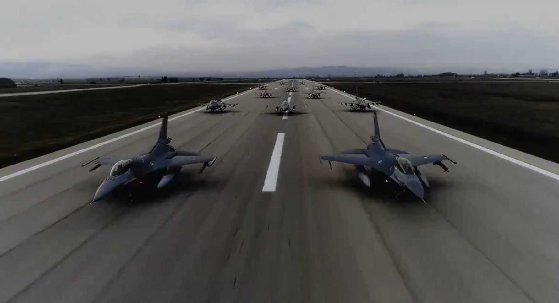 Turkey showcases airpower with striking F-16 "elephant walk