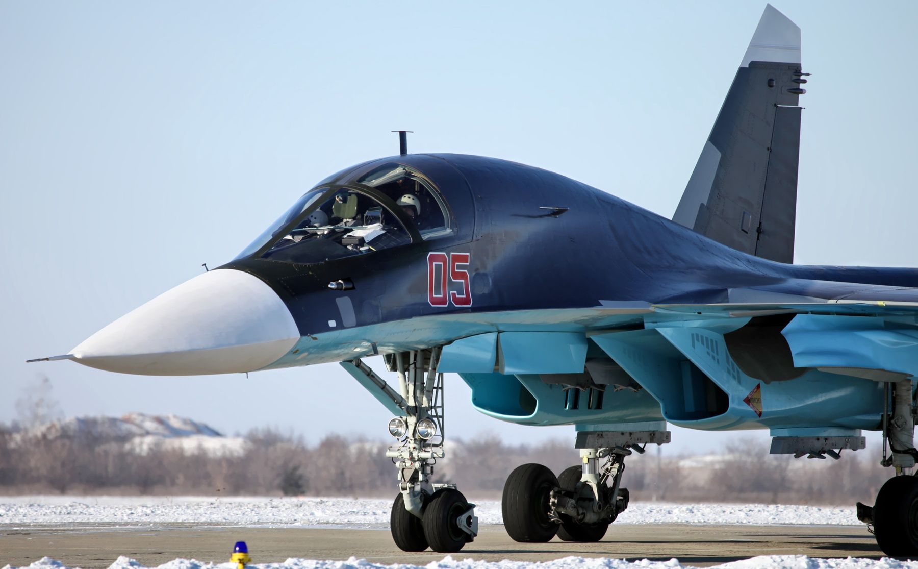 Russian Su-34s suffer heavy losses. Road collision takes out the first ...
