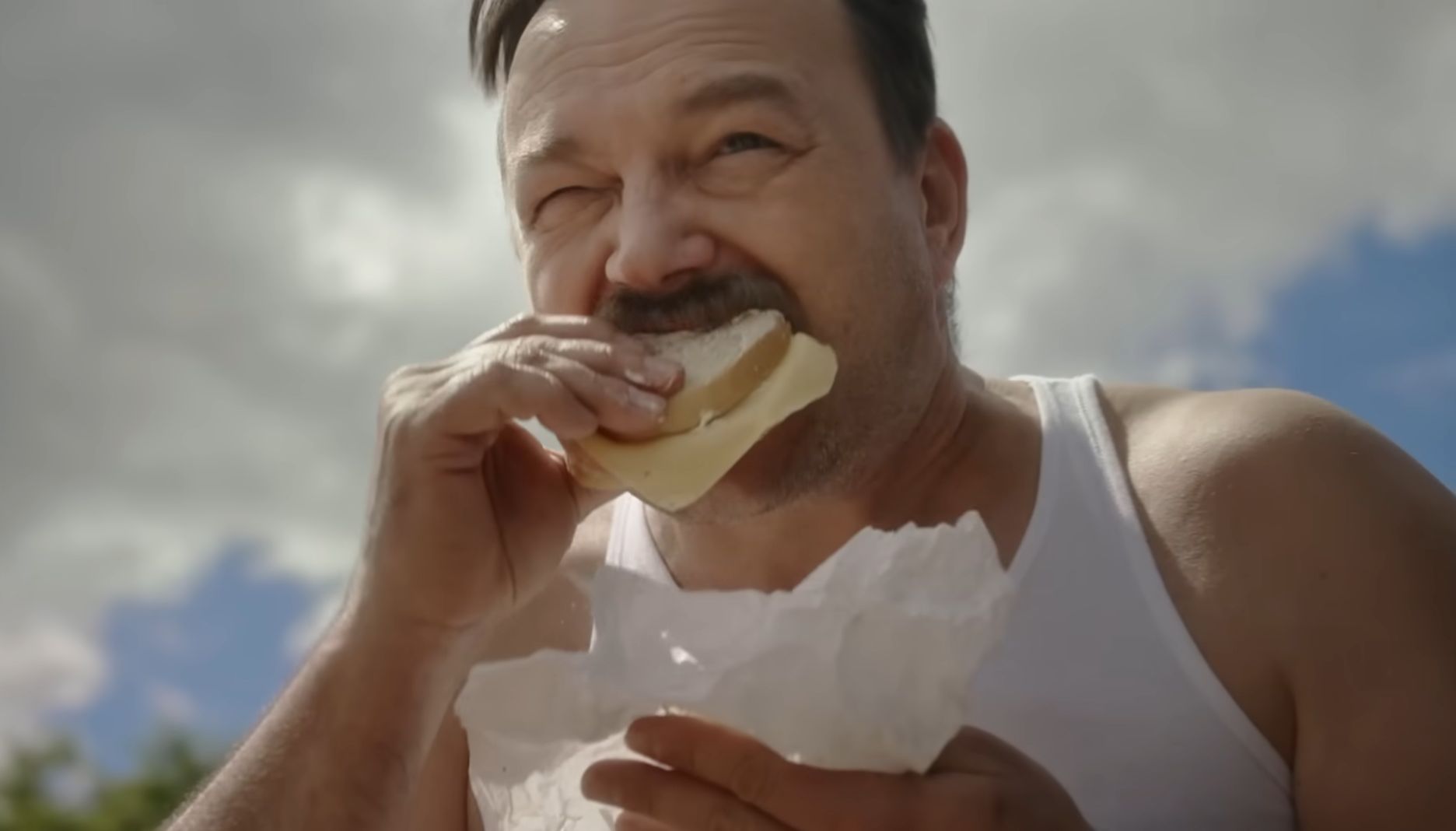 Tak wygląda "klasyczny Janusz" na polskiej plaży? Wideo jest hitem