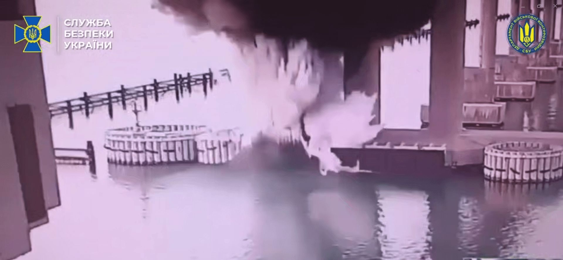 Ukraine strikes Crimean bridge using covert underwater tactics Ukraine strikes Crimean bridge using covert underwater tactics