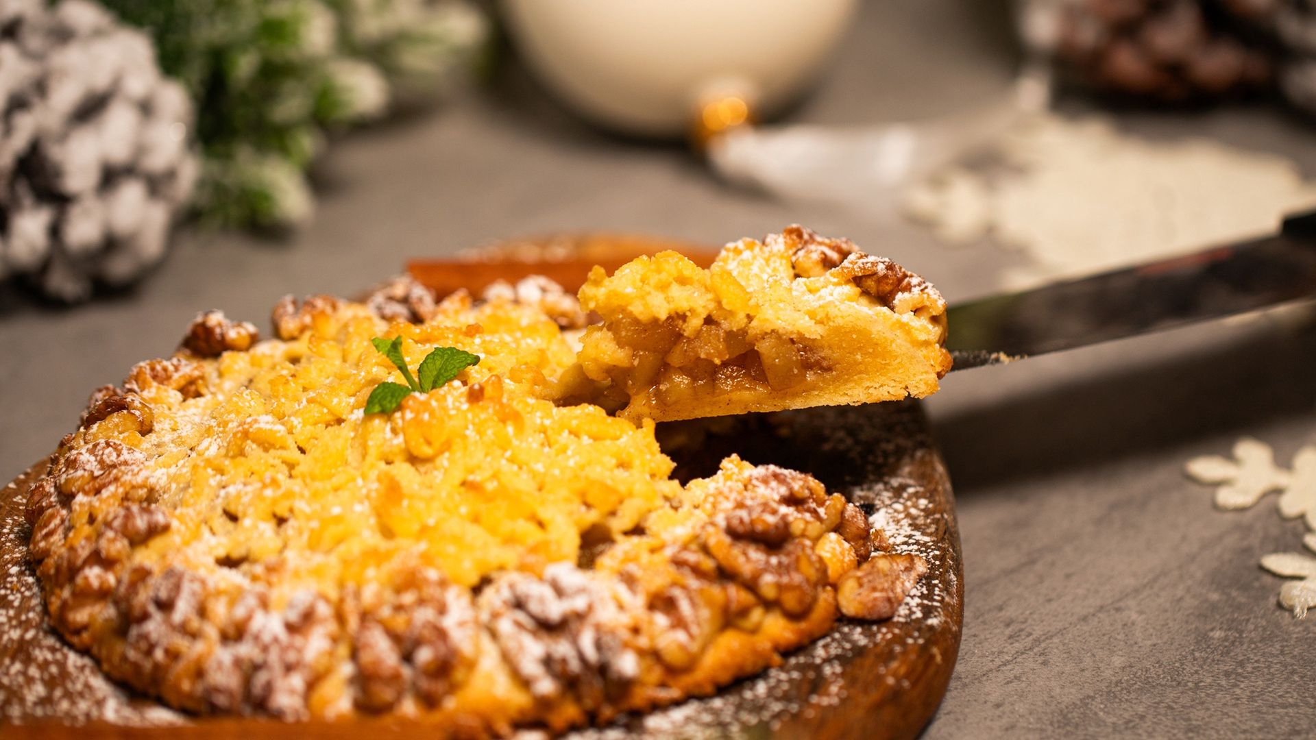 Discover the ultimate pear pie for winter gatherings