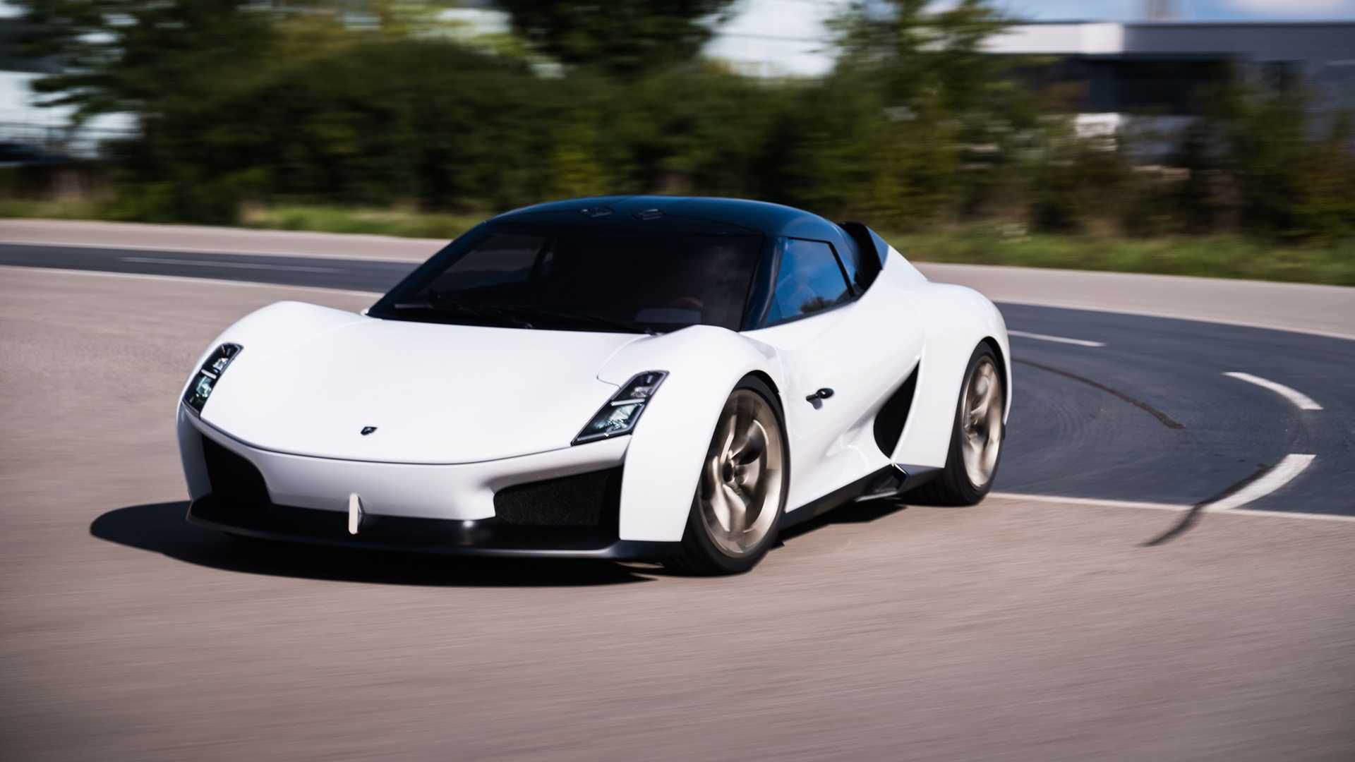 Apollo G2J ma wielkie wloty powietrza i elektryczny napęd. Wygląda na ...