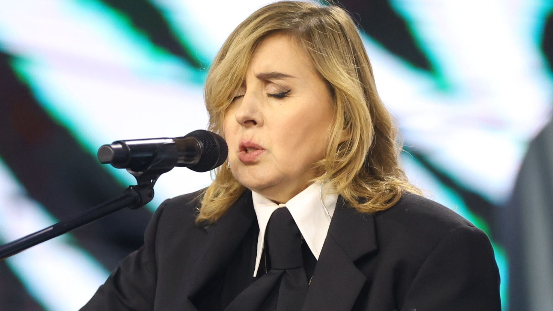 Edyta Bartosiewicz straciła głos, walczyła z chorobą. Opowiedziała, co ...