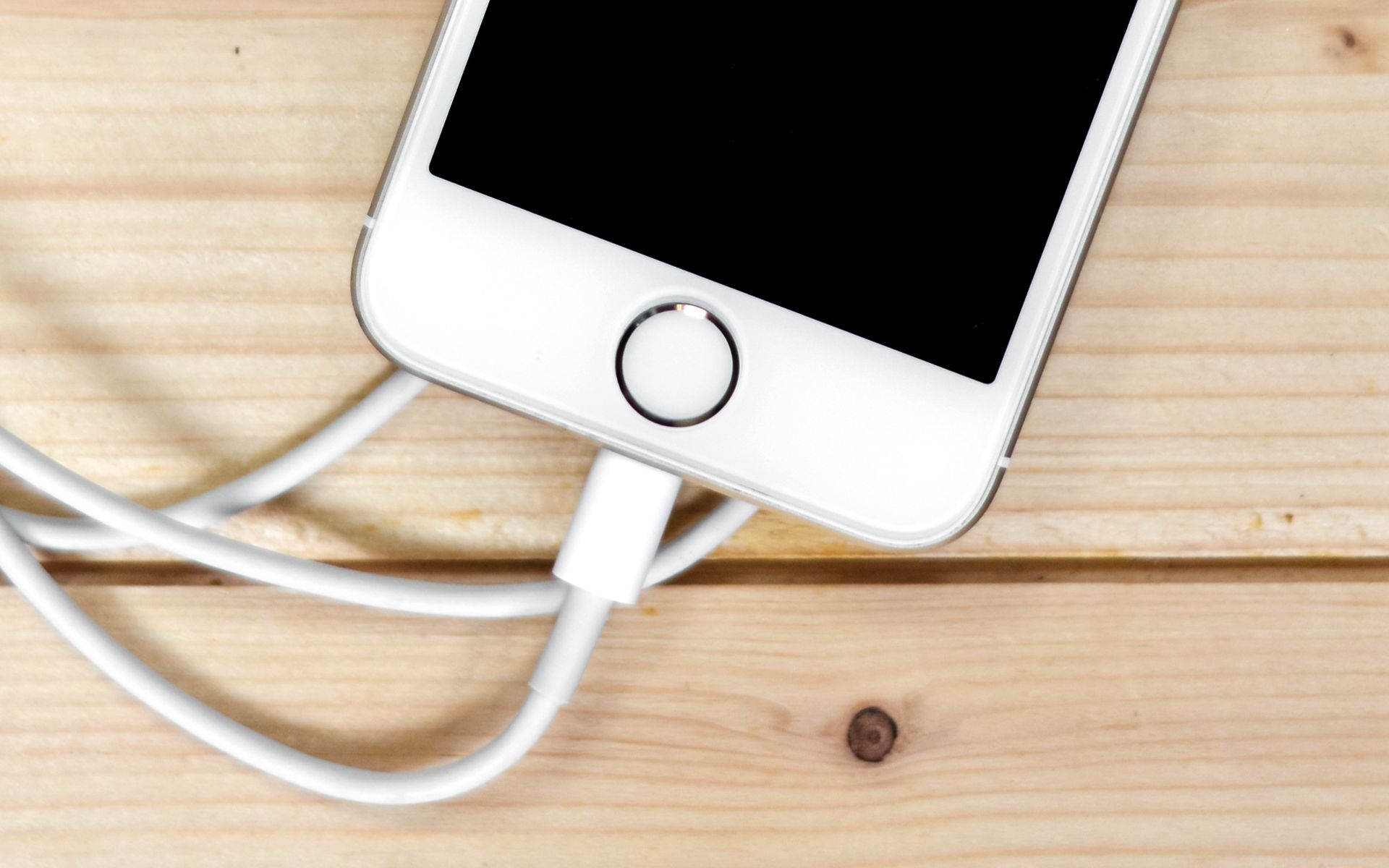 iPhone 8 ze złączem USB typu C?