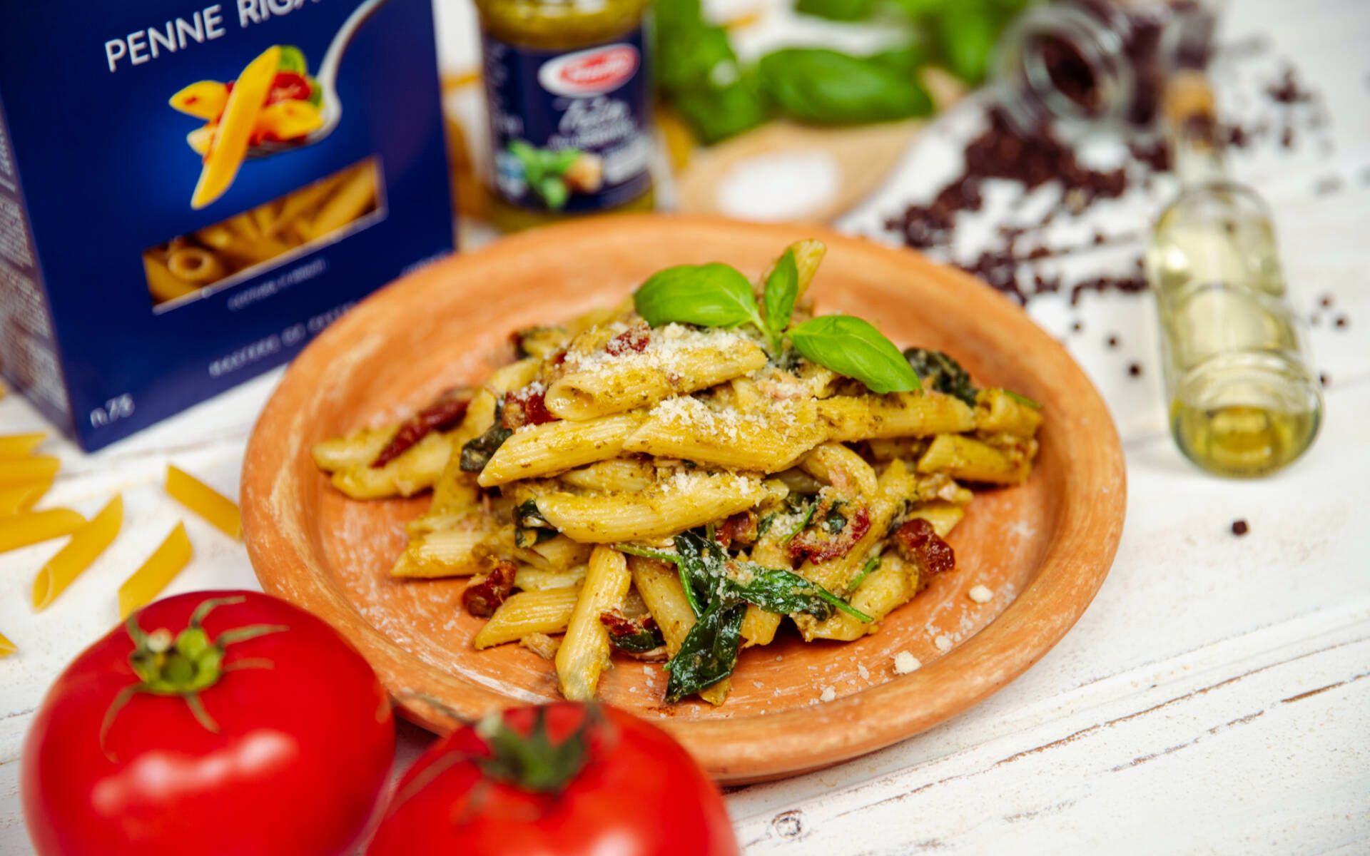 Penne rigate z zielonym pesto