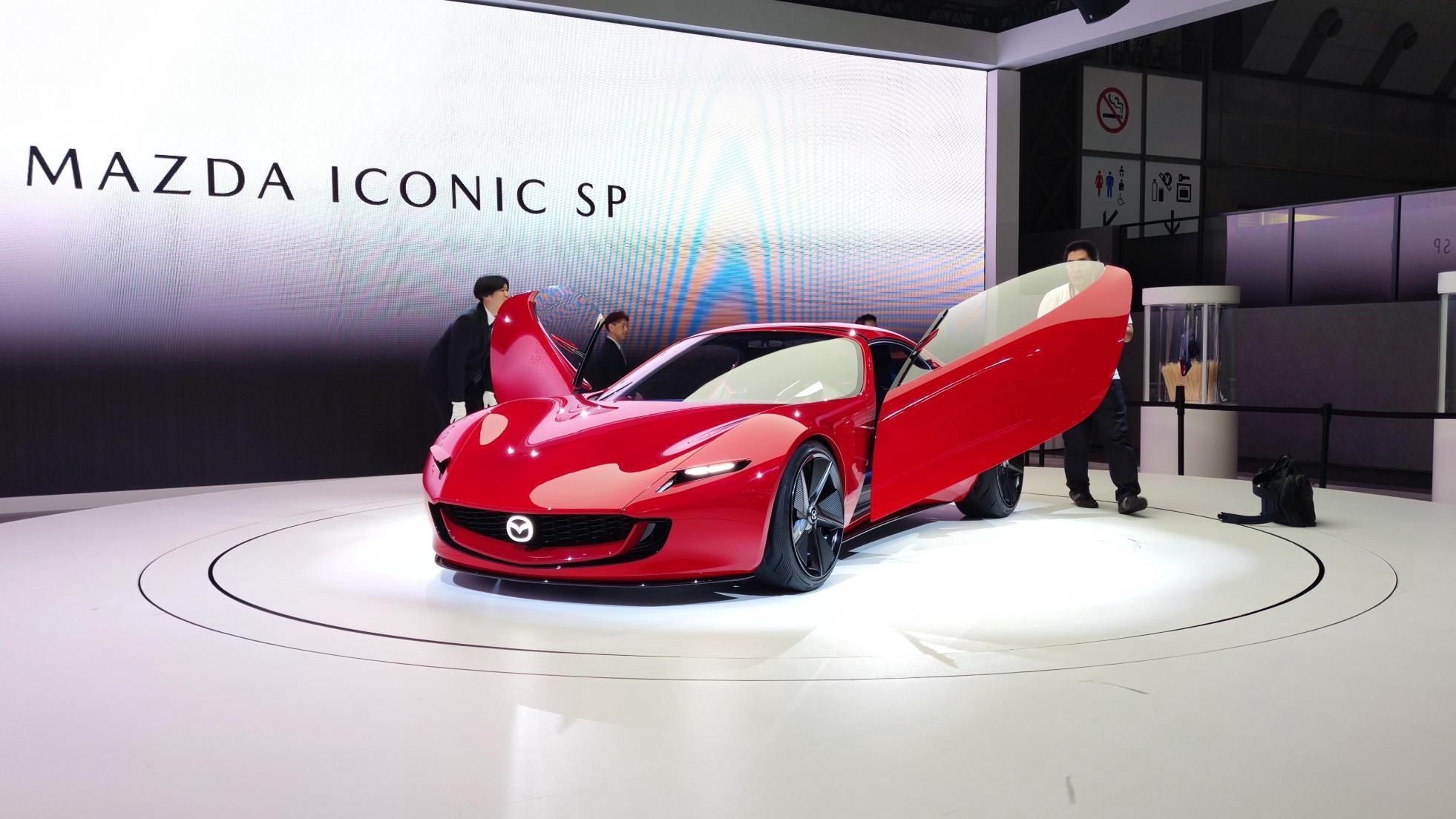 Mazda Iconic SP Concept is the RX-7 of our times. It has a dual Wankel ...