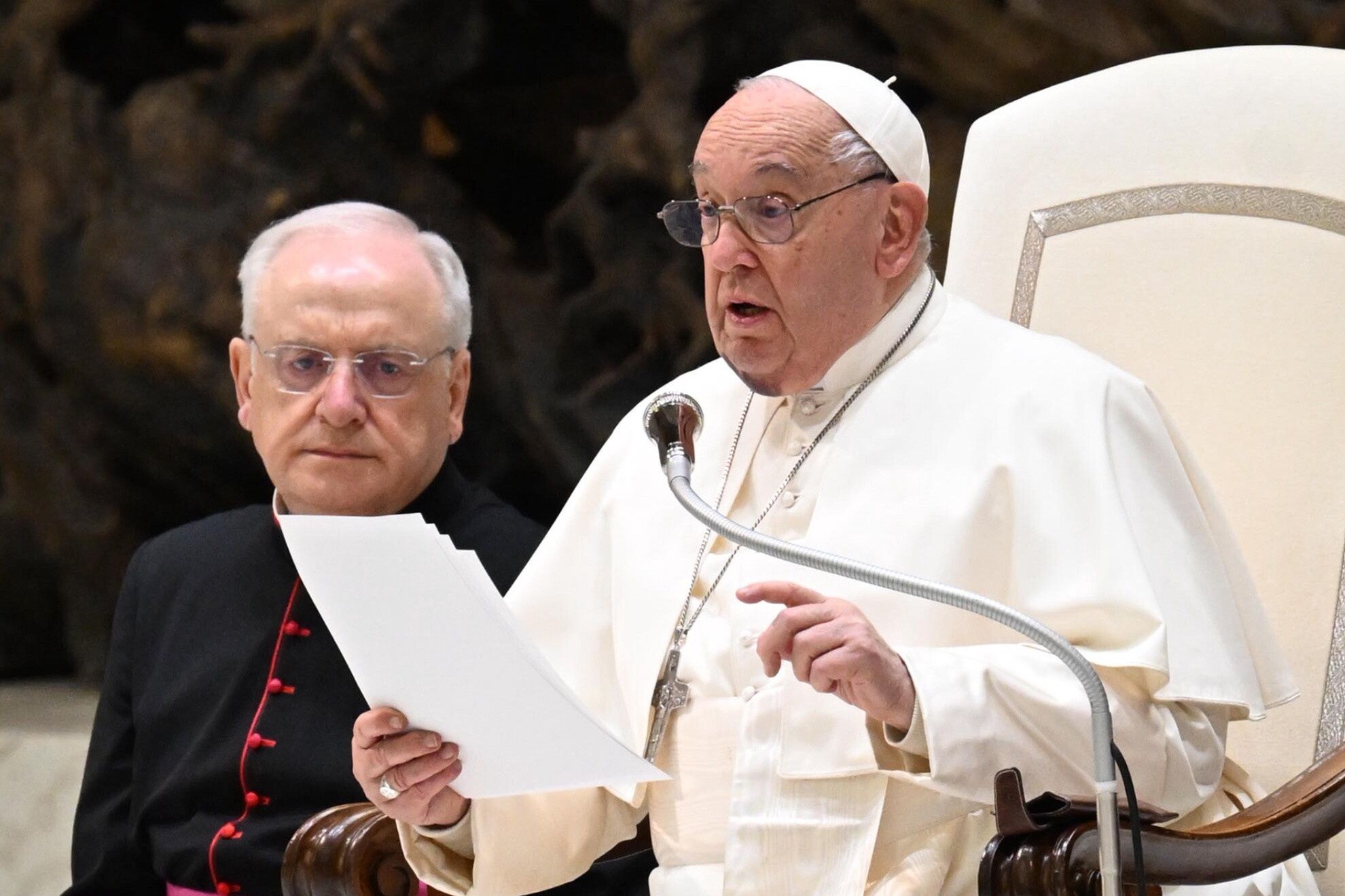 Pope urges Syrian unity as rebels seize Damascus