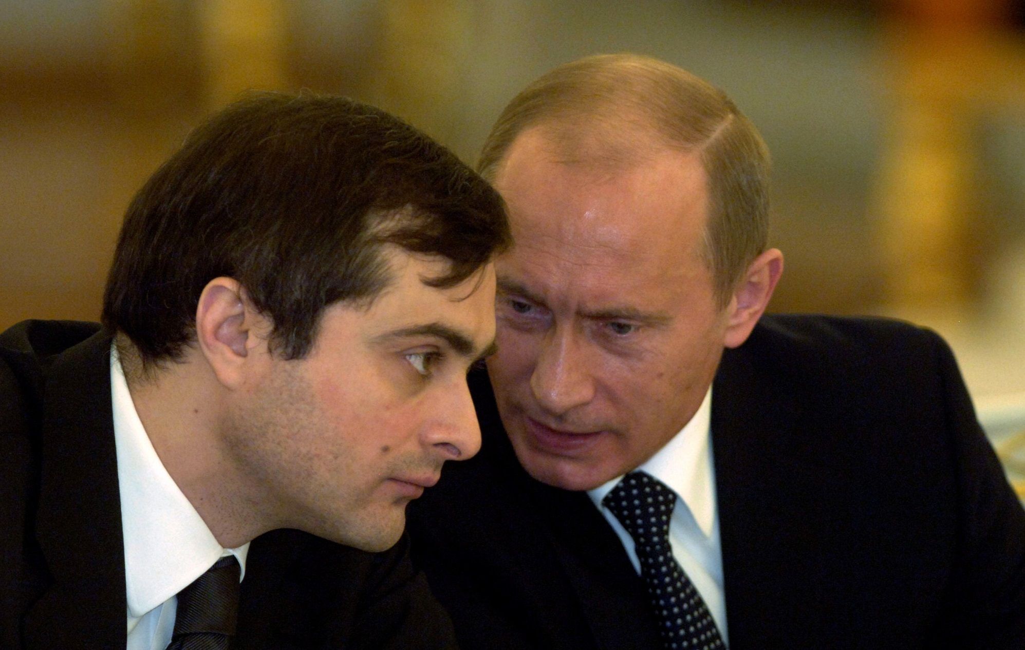 Rosja. Władisław Surkow opuszcza Kreml. Władimir Putin przyjął ...