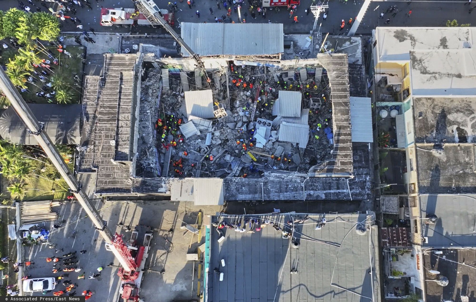 Overnight briefing: Roof collapse tragedy in Dominican Republic claims ...