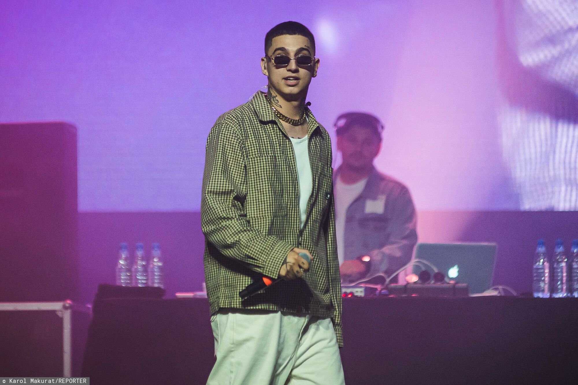 Raper Sobel obraził ze sceny byłą dziewczynę. Jego słowa oburzają