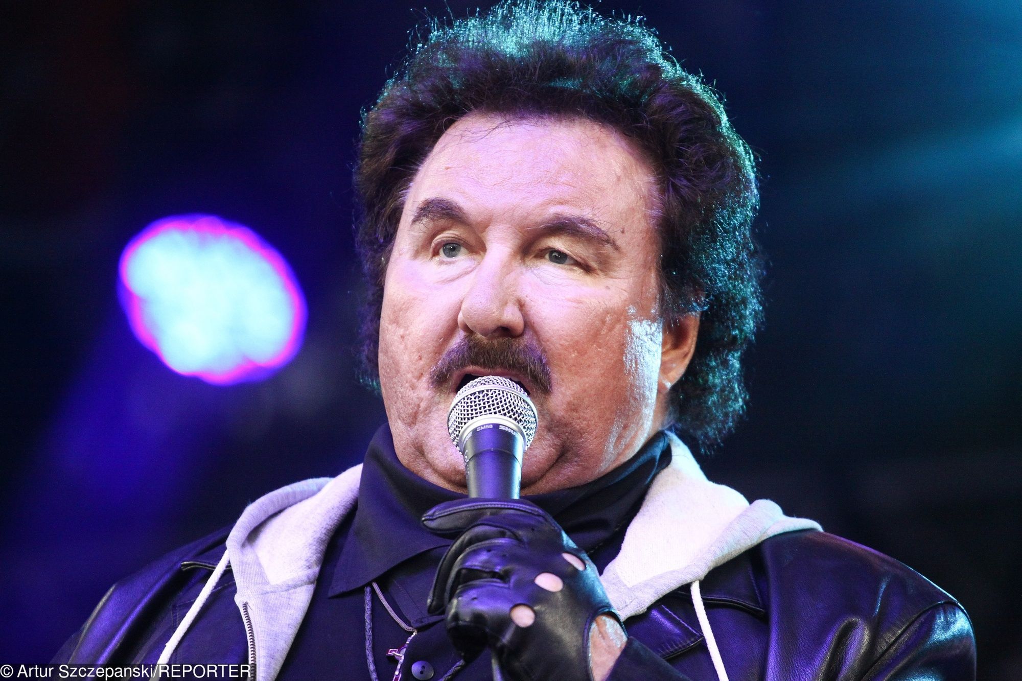 Krzysztof Krawczyk przyjął ostatnie namaszczenie. Ksiądz wyjaśnia, na ...