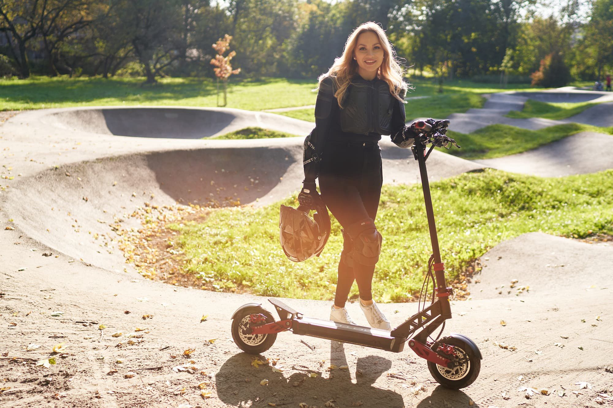 Bezpieczny powrót do szkoły na… hulajnodze elektrycznej