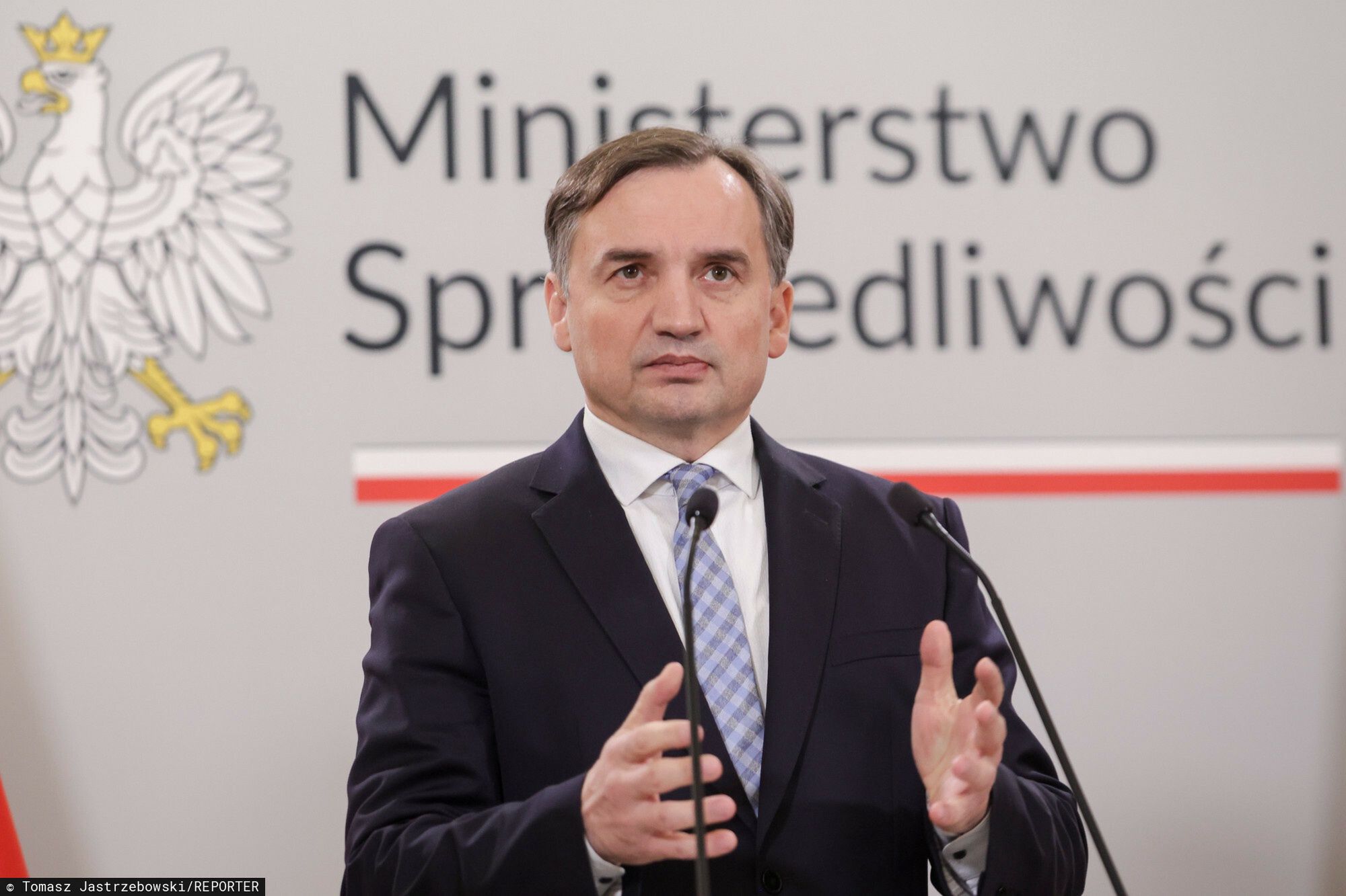 "Przerzuty". Nowe wieści o stanie Ziobry