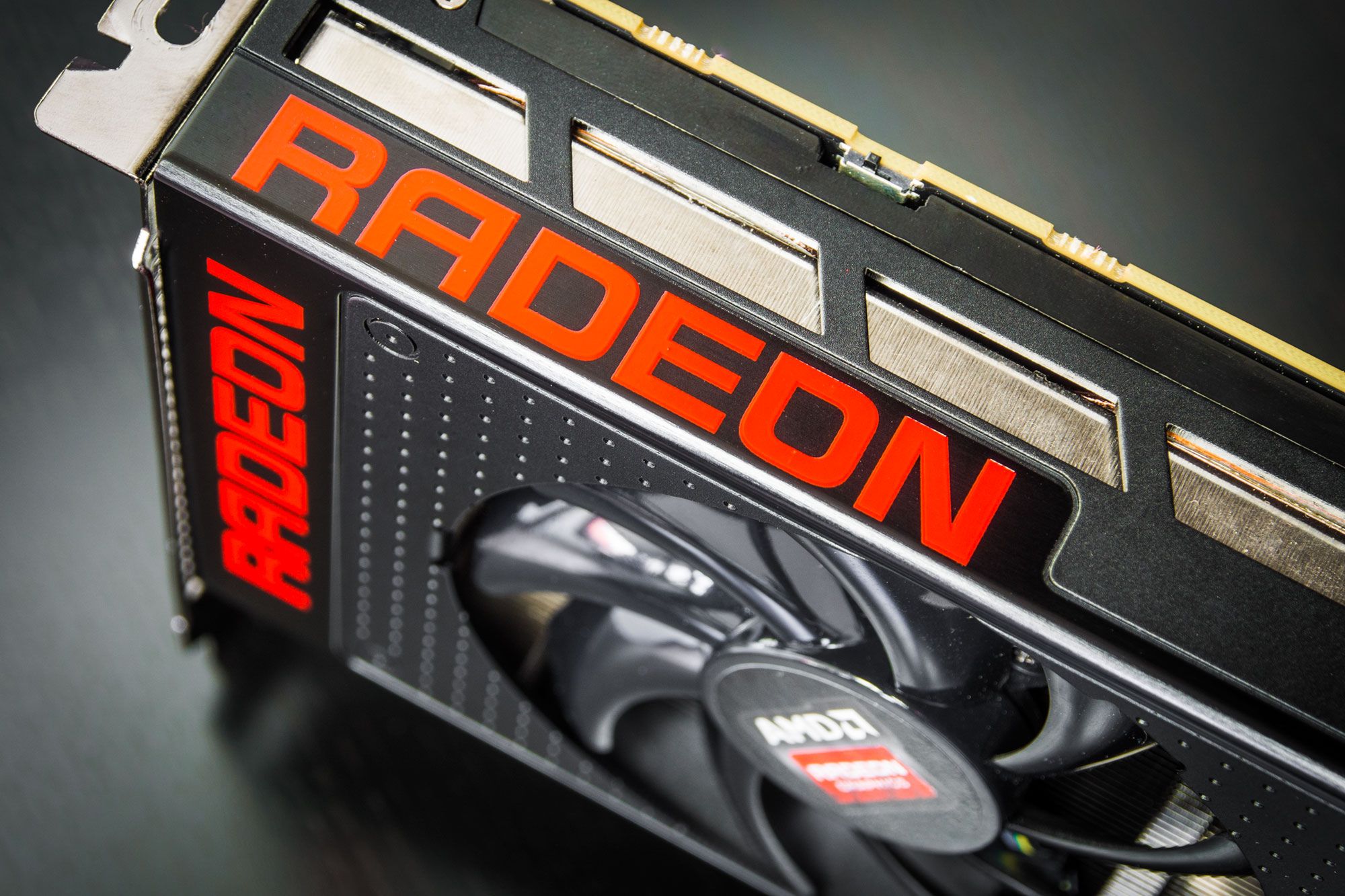 AMD Radeon R9 Nano 4 GB – test małej karty o wielkich możliwościach