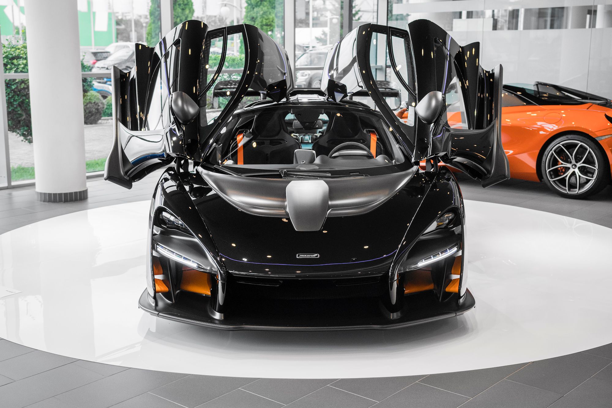 McLaren Senna Warszawa - cena, zdjęcia, moc, silnik, właściciel