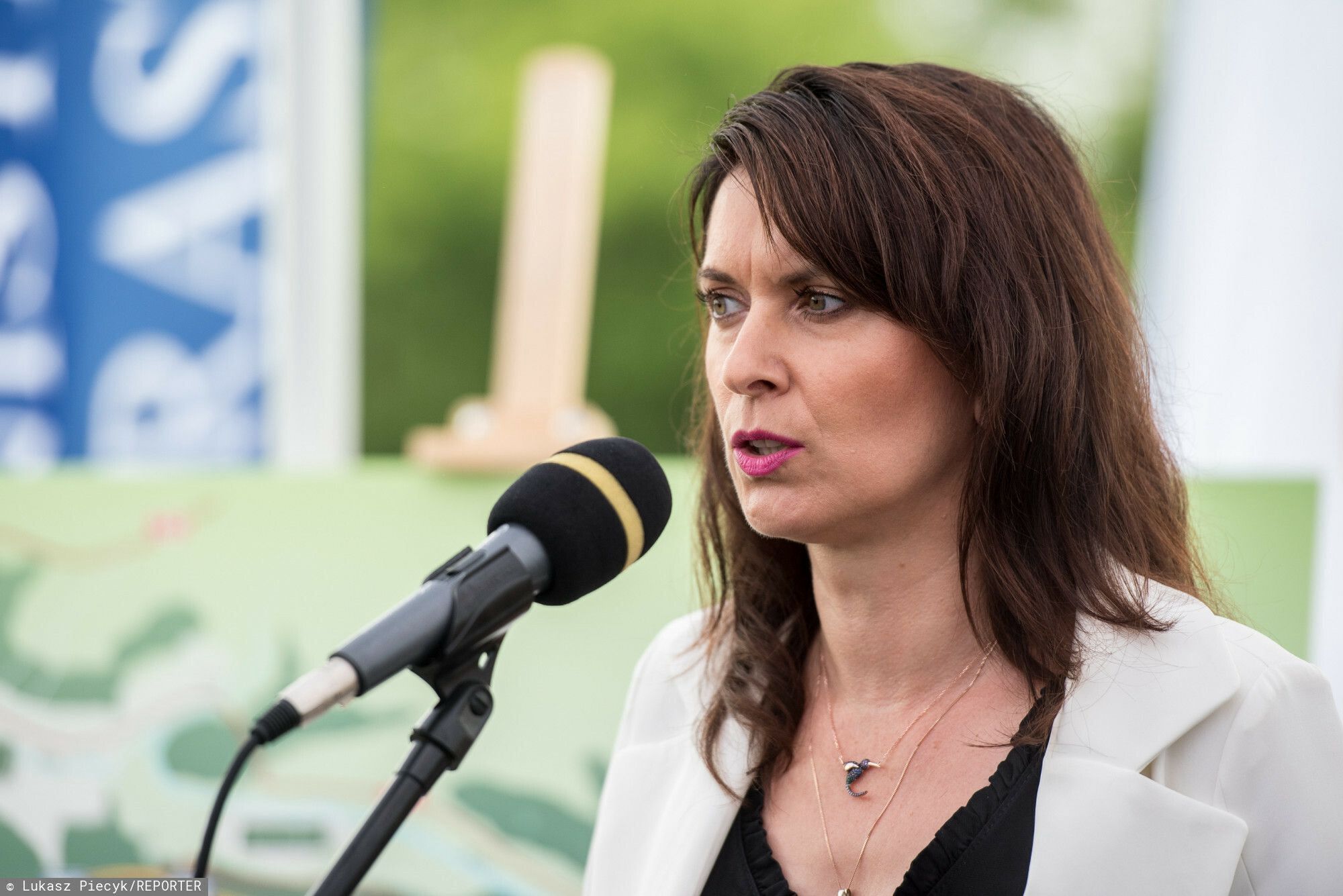 Reklamy posłanki PiS za pieniądze firmy z branży śmieciowej