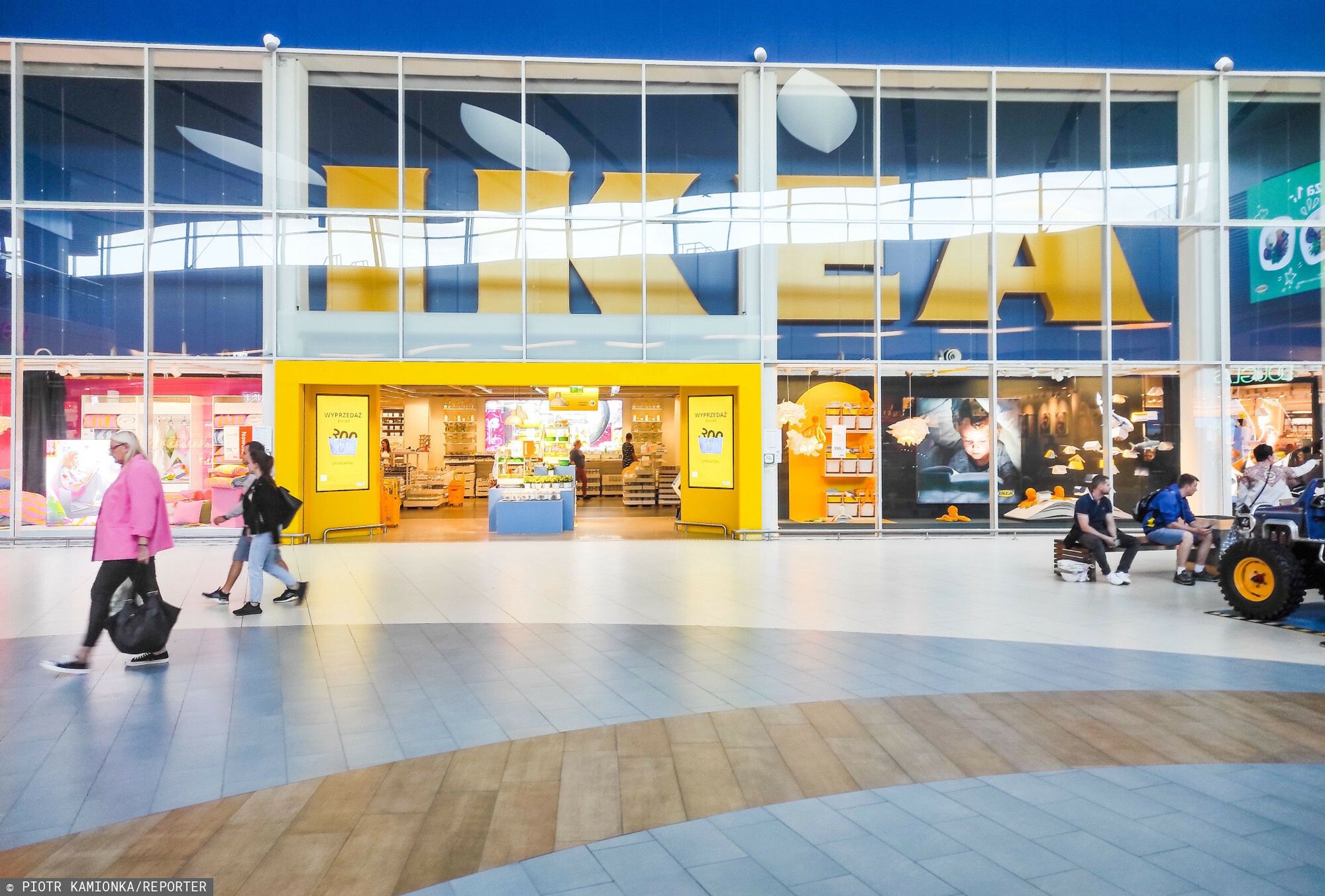 Czesi oburzeni, u nich o wiele drożej. Polecają zakupy w Polsce