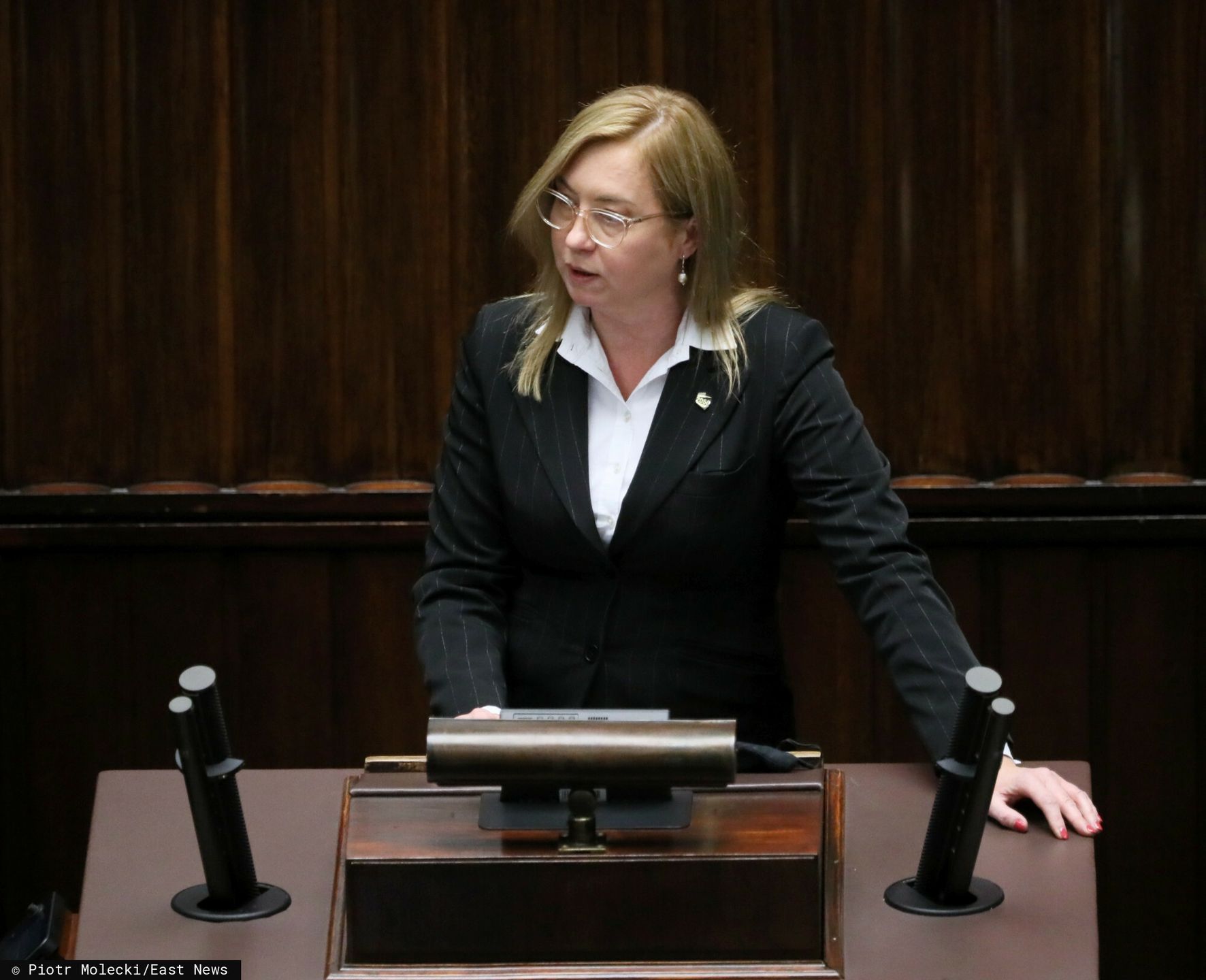 Telefon Szymona Hołowni zaatakowany? Niepokojące doniesienia posłanki ...